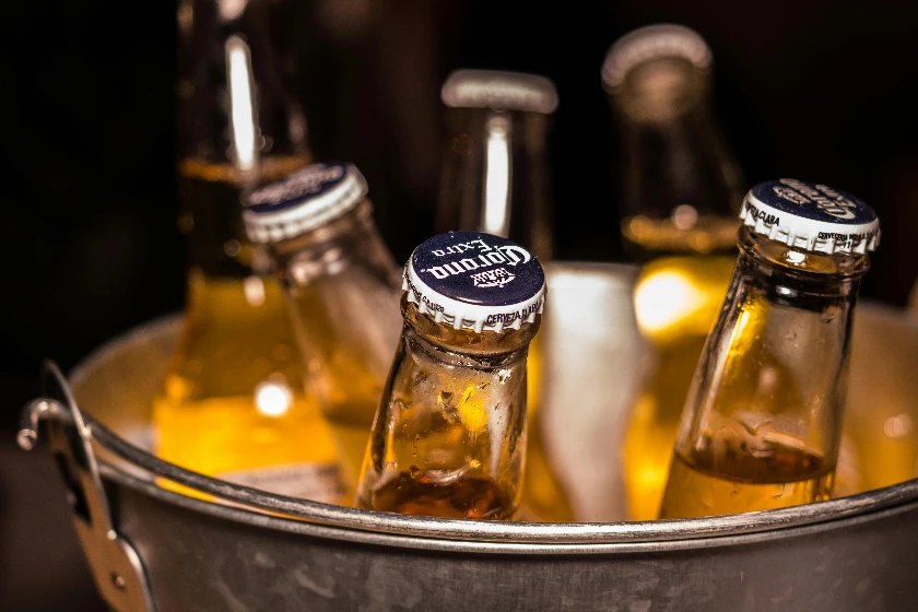 Molson Coors Set to Announce Earnings Amidst Mixed Industry Signals