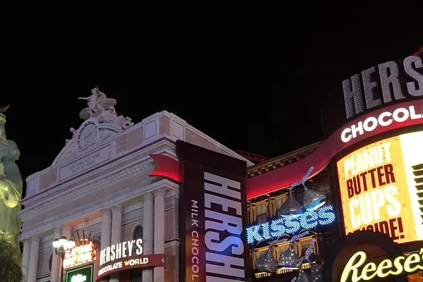 Hershey Surpasses Earnings Expectations in Q4 2024