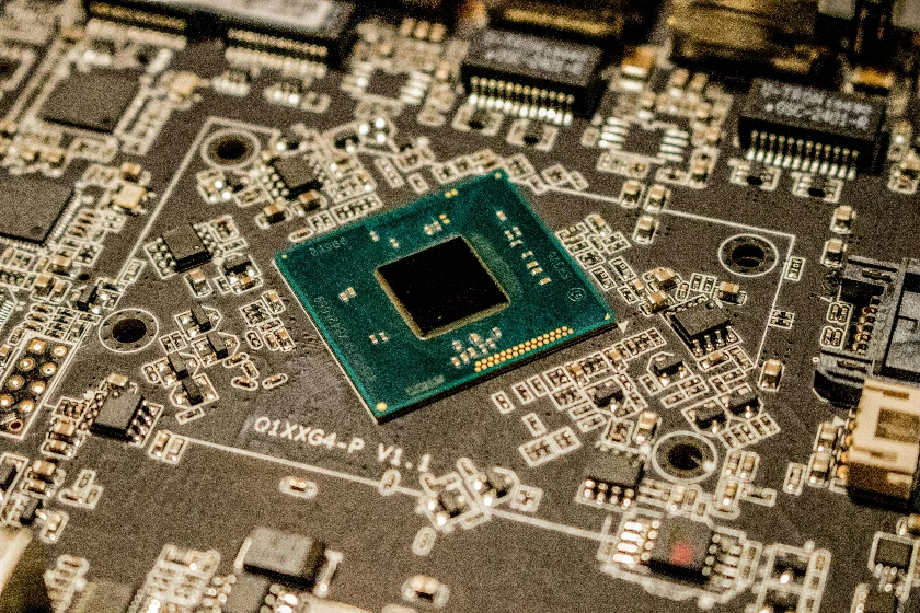 NXP Semiconductors Exceeds Expectations Despite Revenue Dip