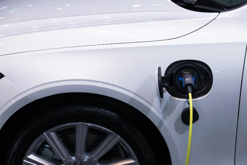 Tesla Q3 Deliveries Beat Estimates Despite Tax Credit Expiry