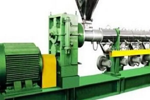 Poland's Imports of Plastic Extruder Decrease to $5.3M in July 2023