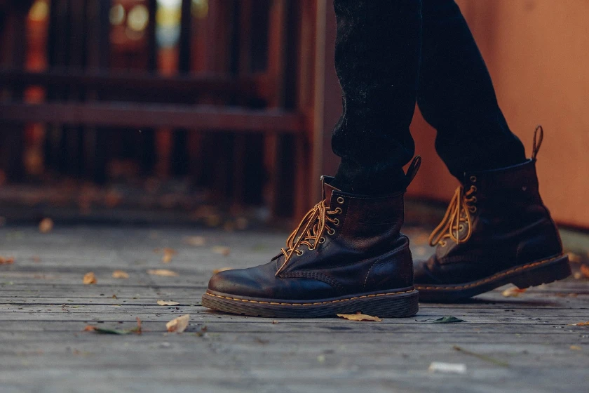 Boot Barn Holdings Surpasses Earnings Expectations in Q1