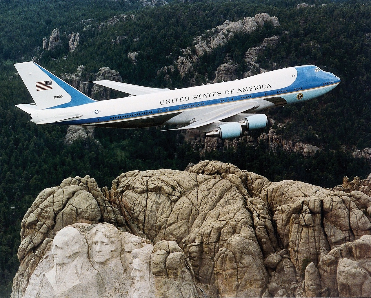 Trump Unveils New Air Force One: Converted Qatar Boeing 747