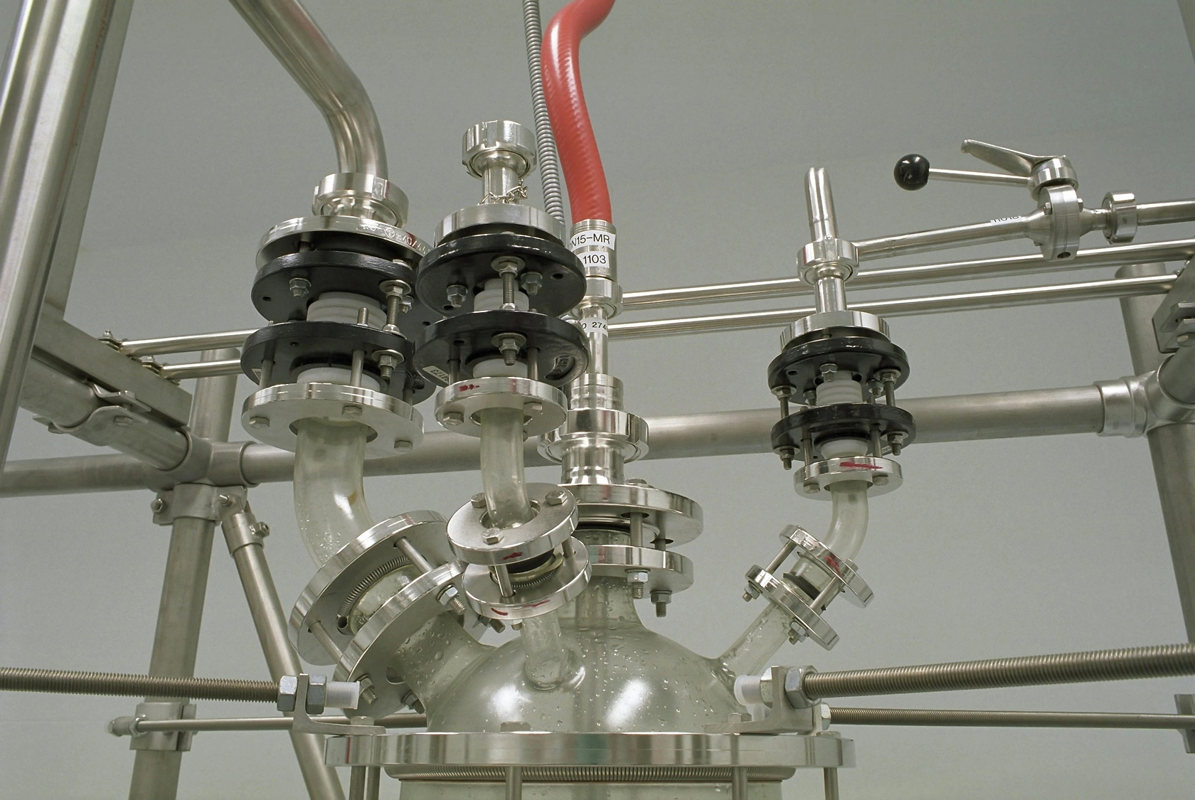 Air Products and Chemicals (APD) Stock Rises 13.3% Year-to-Date, Outperforms S&P 500