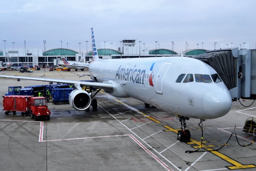 American Airlines Exceeds Q4 Revenue Forecasts with Strong Performance