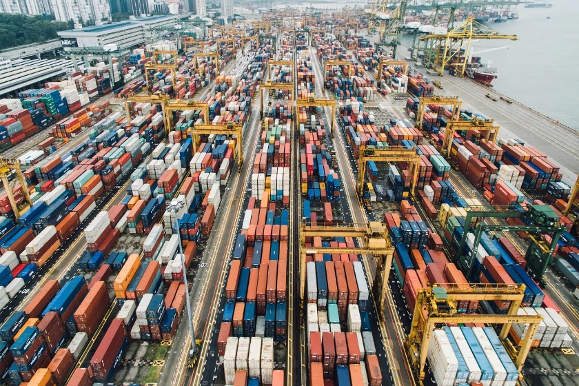 China's 2025 Trade Surplus Hits Record $1.189 Trillion