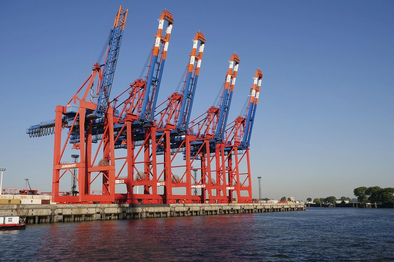 HHLA TK Estonia Orders Battery-Electric RTG Cranes for Port of Muuga