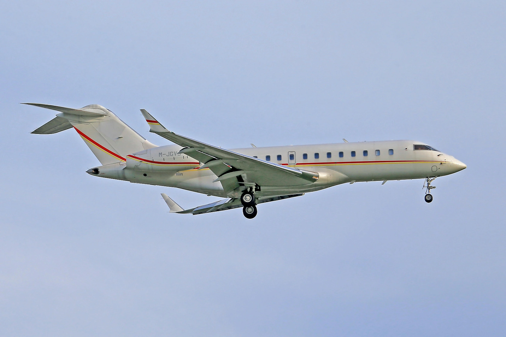 Trump Threatens 50% Tariff on Canadian Aircraft, Decertifies Bombardier Jets