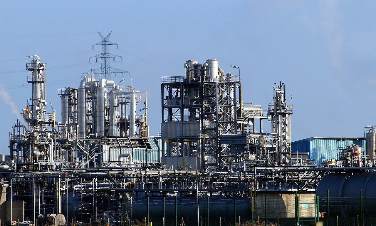 BP Sells Gelsenkirchen Refinery to Klesch Group in 2026 Divestment Deal