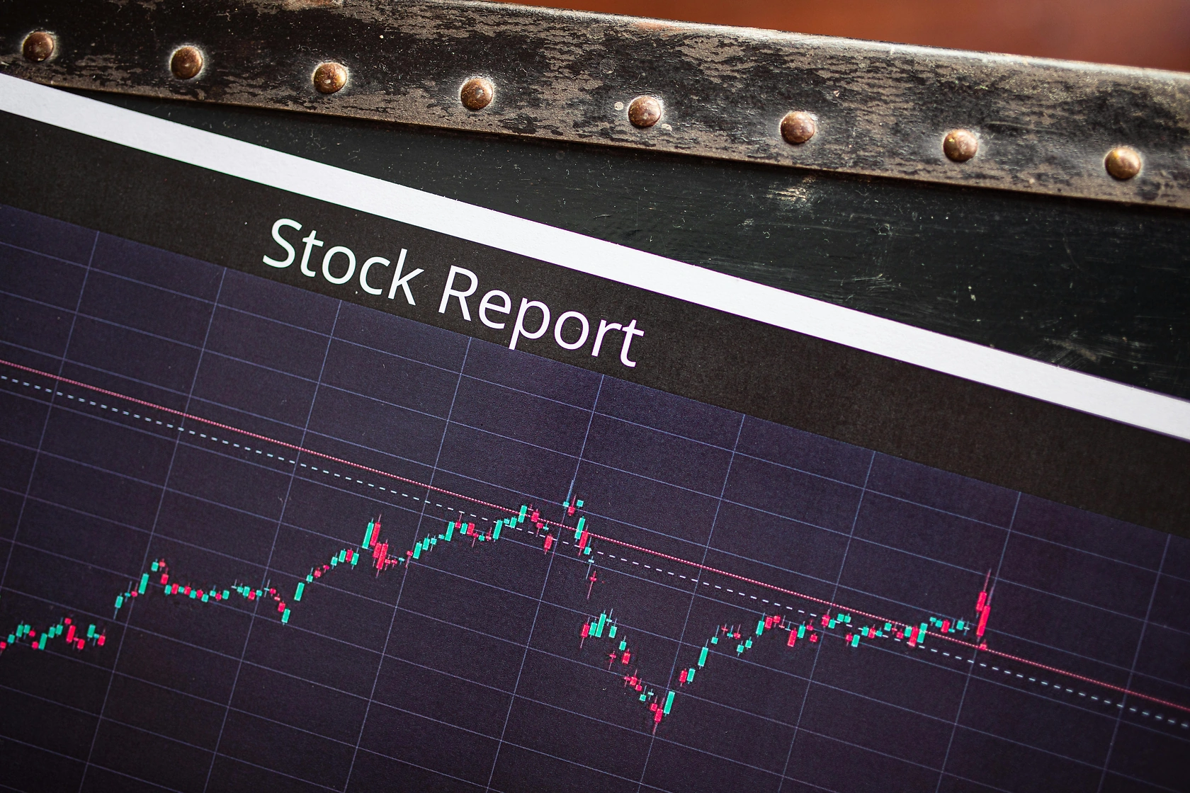 Builders FirstSource Stock Down 31.8% Amid Performance Concerns