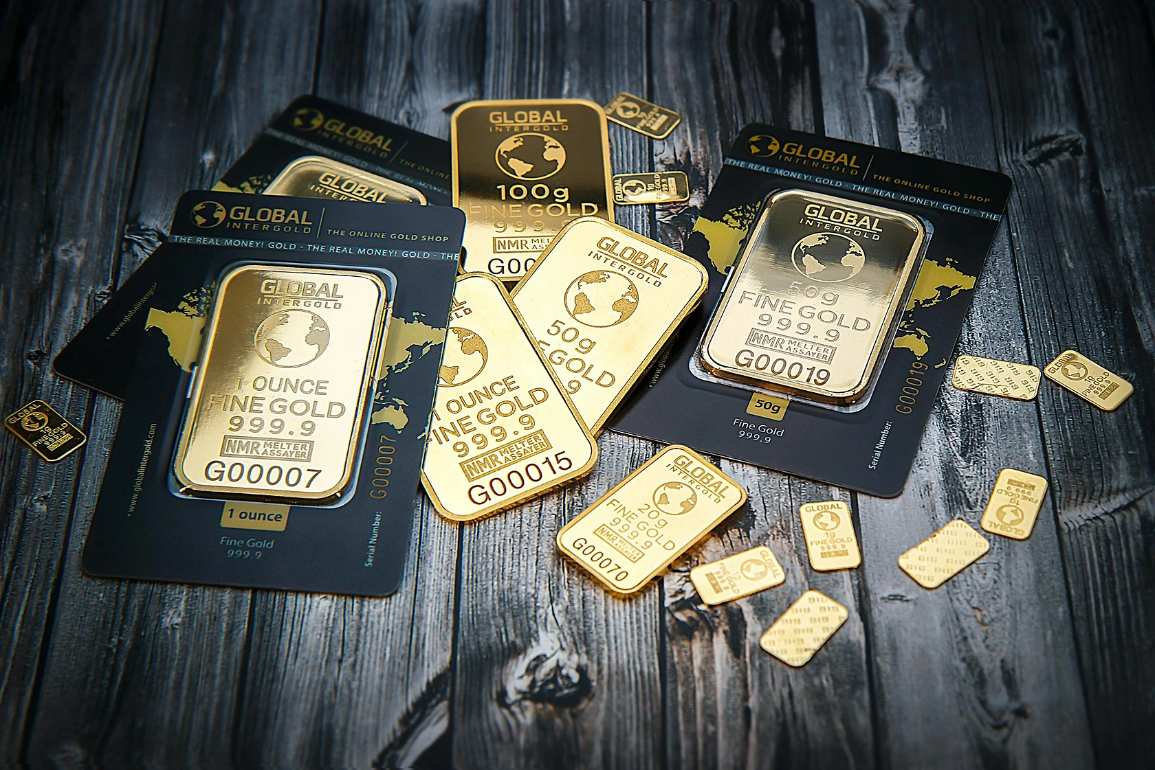 Goldman Sachs Raises Gold Price Target to $5,400 Per Ounce