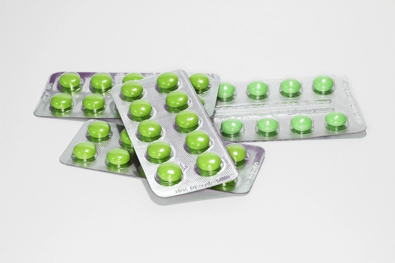 IWK's CABLIblue 870: Cardboard Blister Packaging Machine for Pharma and Beauty