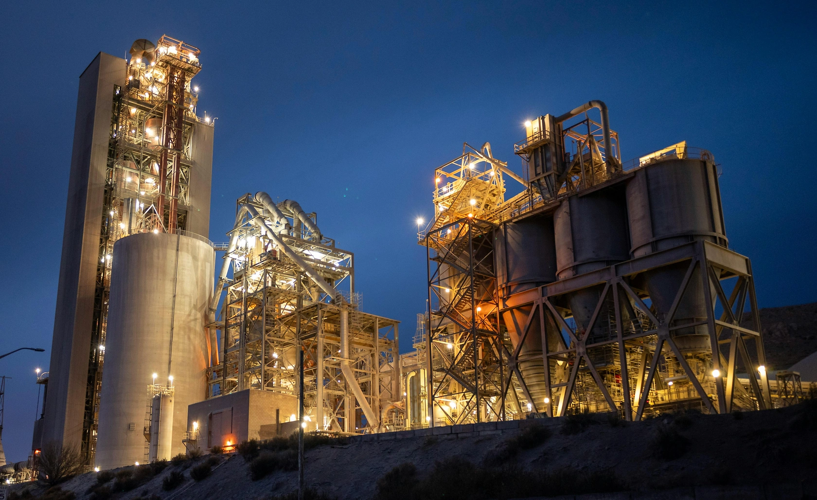Vicem Targets 10% Annual Growth in Domestic Cement Market Through 2030
