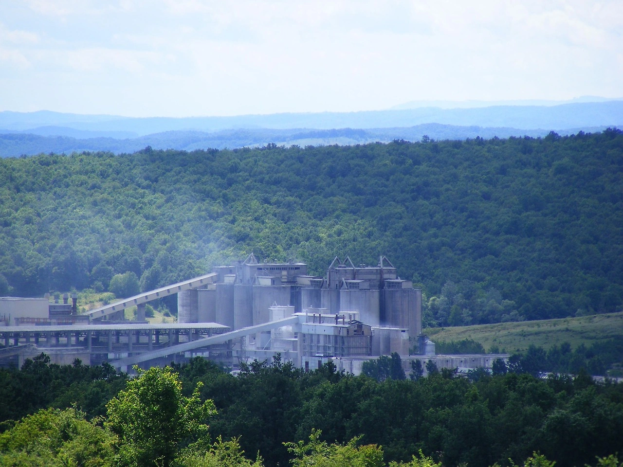Net Zero Push Highlights Outsourcing of Heavy Industry Emissions