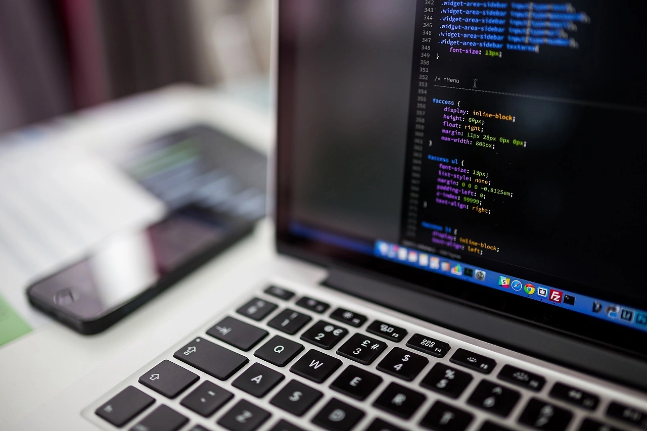 Mistral AI Unveils Devstral 2 Coding Model and Vibe CLI Tool