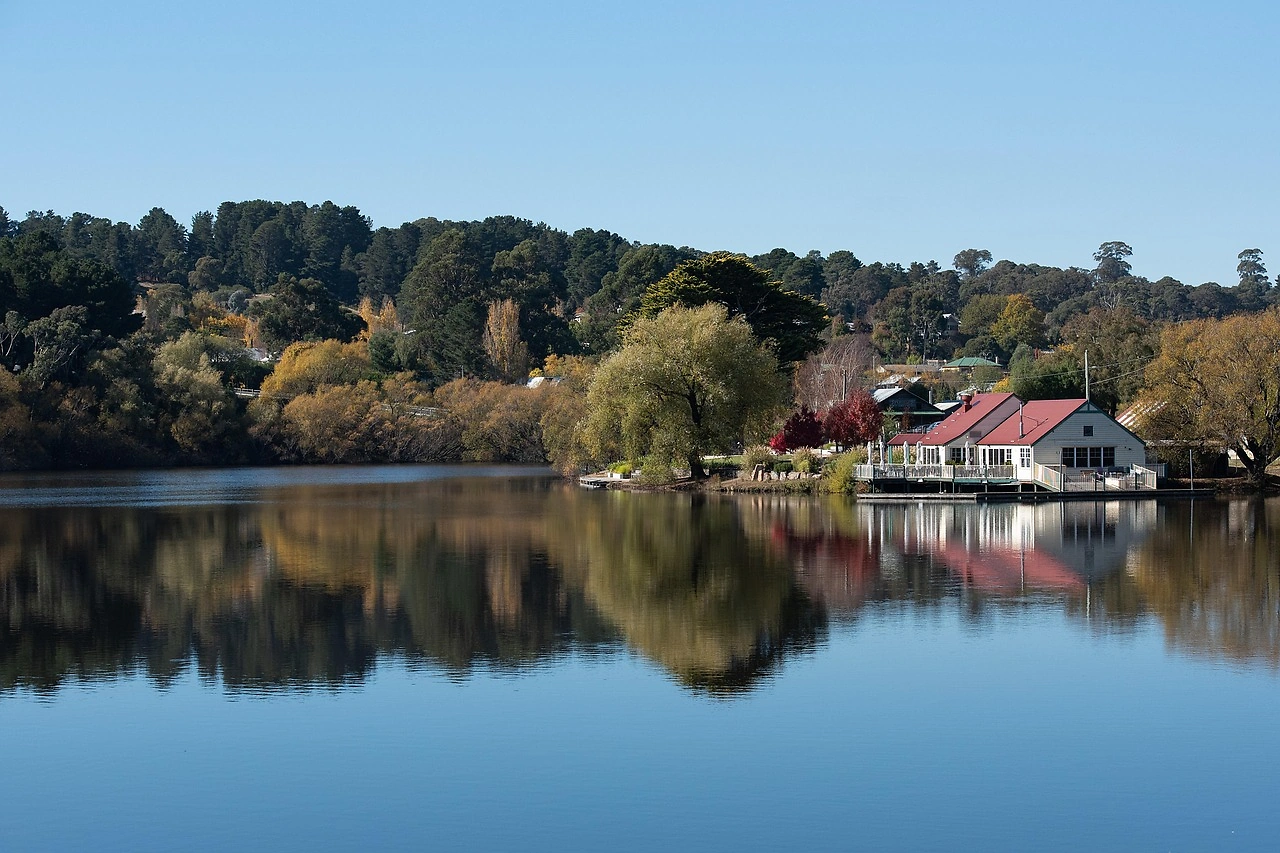 Daylesford Organic Warns of Consumer Spending Pressure Despite 2025 Profit