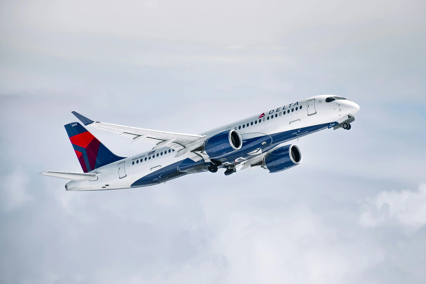 Delta Flight Returns to San Antonio Following Engine Issue