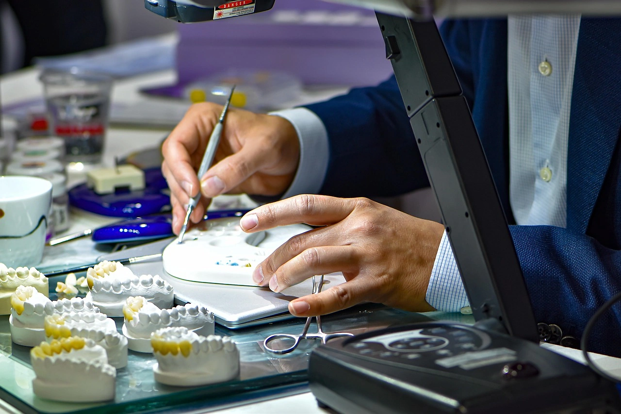 Dentsply Sirona Stock Rises on Analyst Price Target Increase