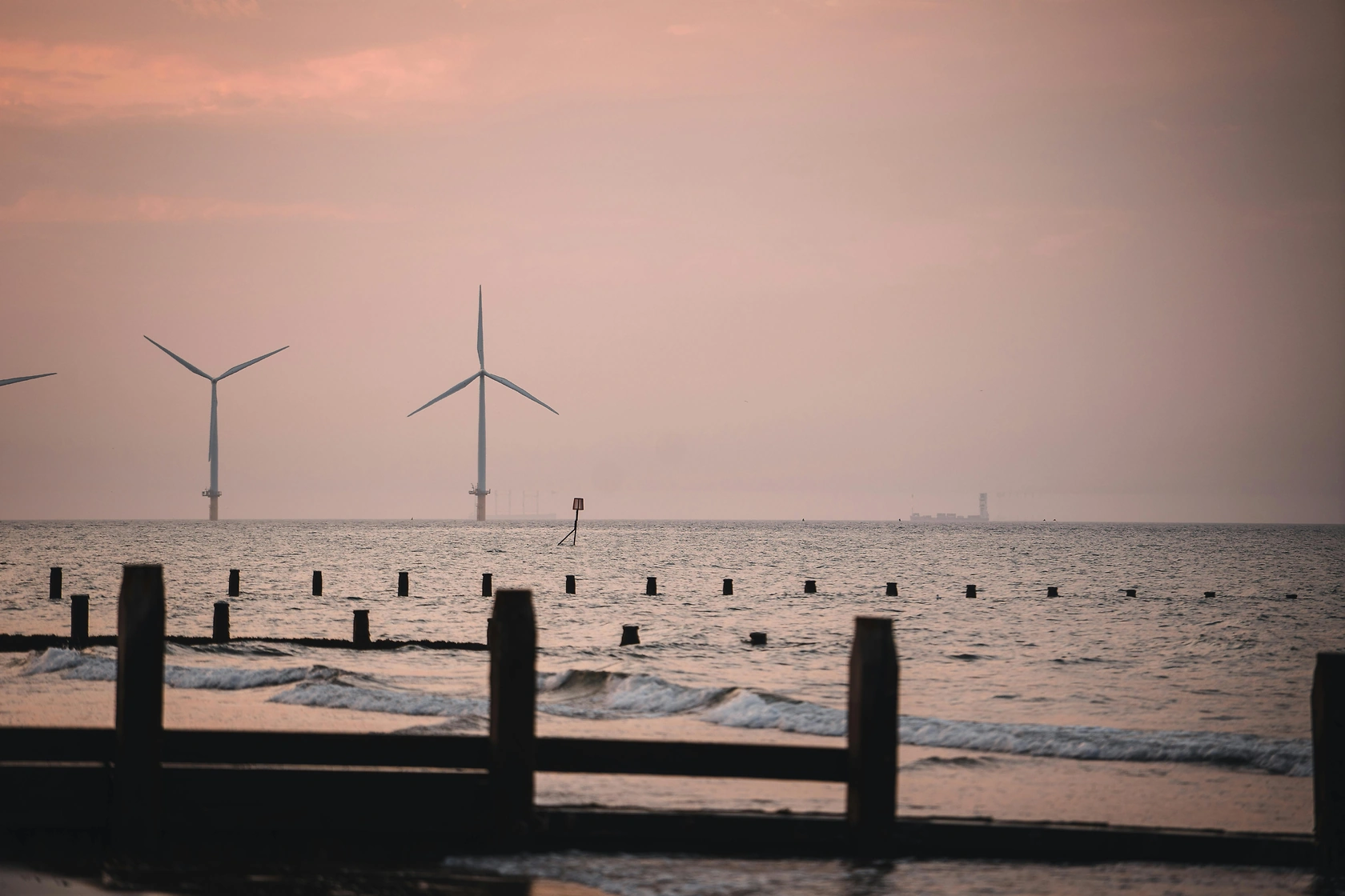 UK Energy Sector Meets Chancellor Over Windfall Tax Future