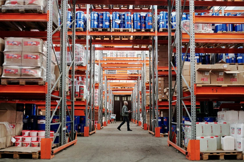 U.S. Manufacturing Contracts for Ninth Month as Tariffs Weigh on Sector