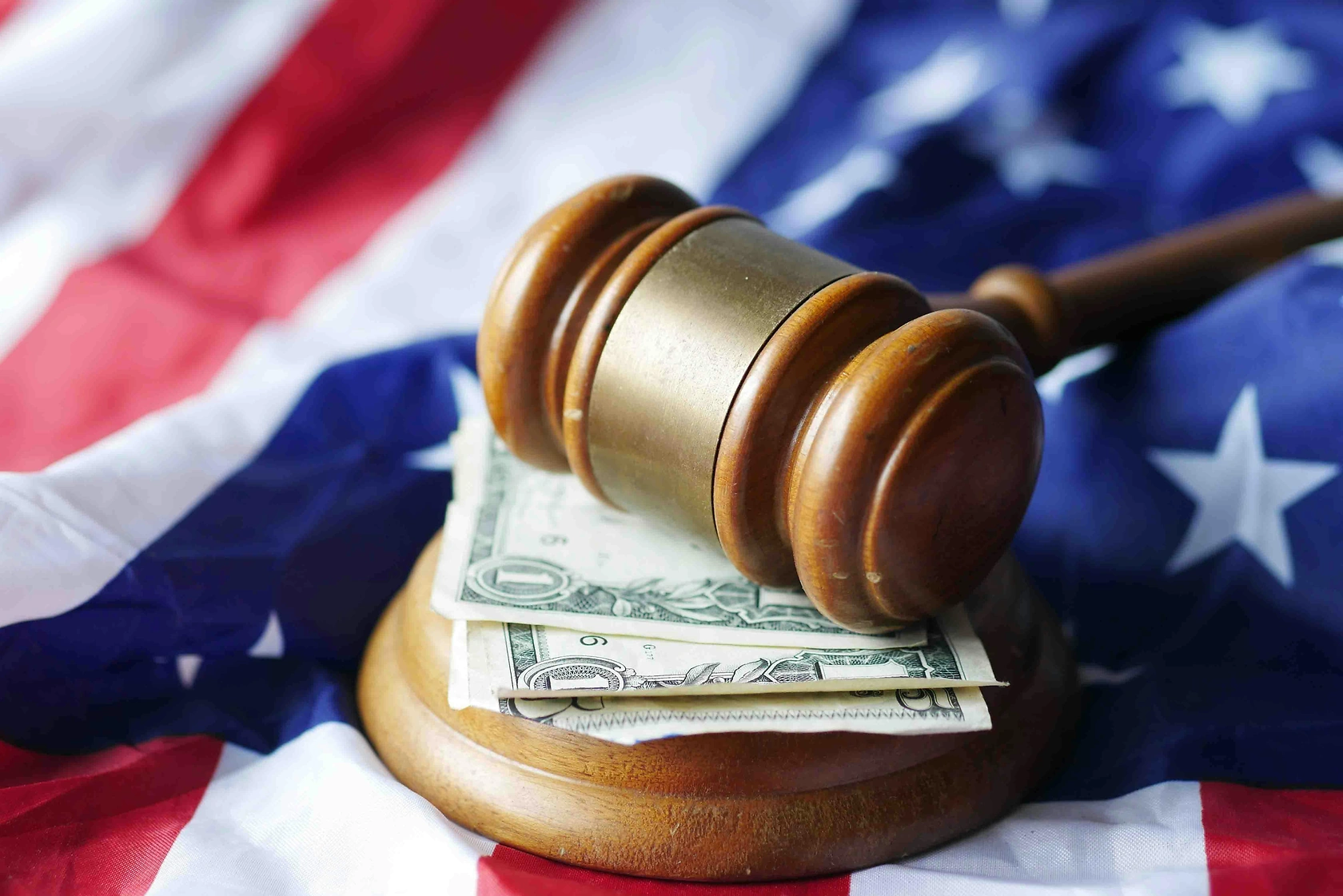 Federal Judge Rules Companies Entitled to Tariff Refunds, Overseeing Process