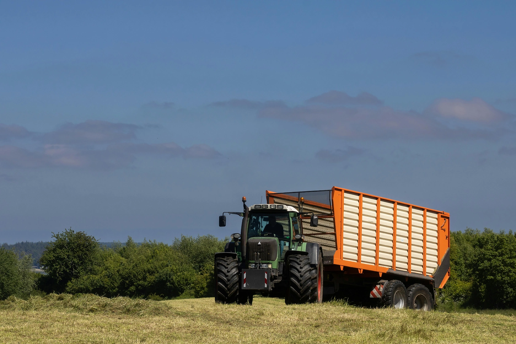 AGCO Q4 2025 Earnings: Revenue Beats, EPS Misses, Provides 2026 Outlook
