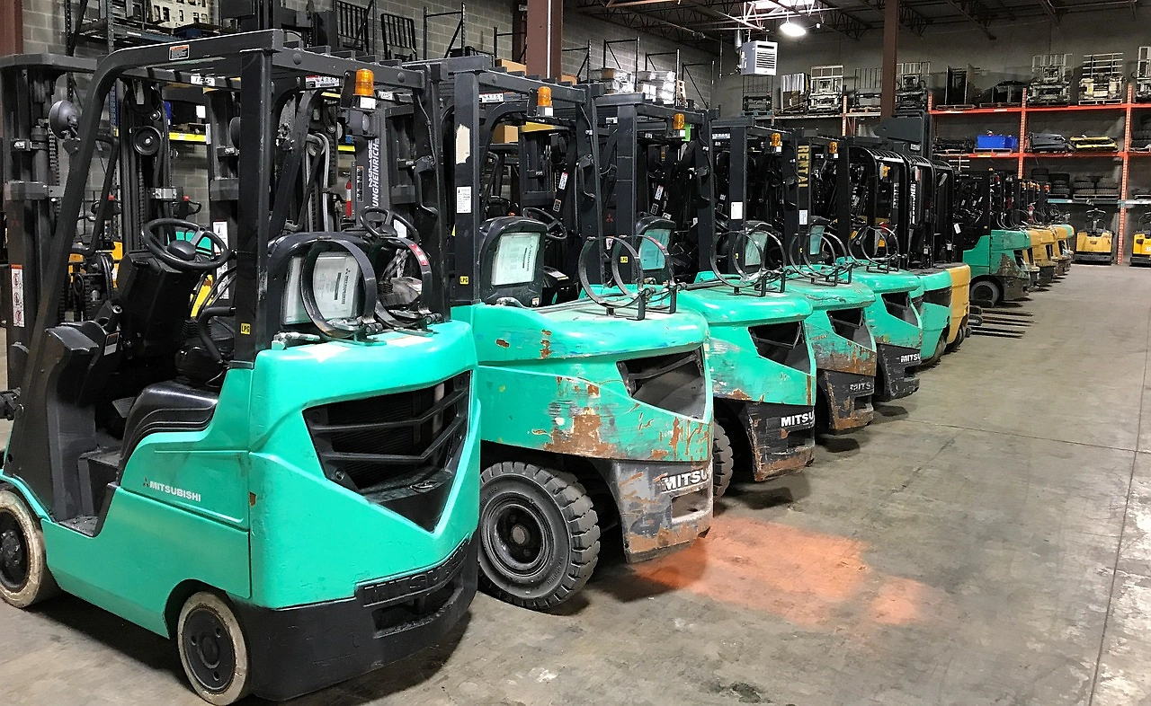 Hyster-Yale Q3 2025 Earnings: Revenue Beats Estimates Despite Decline
