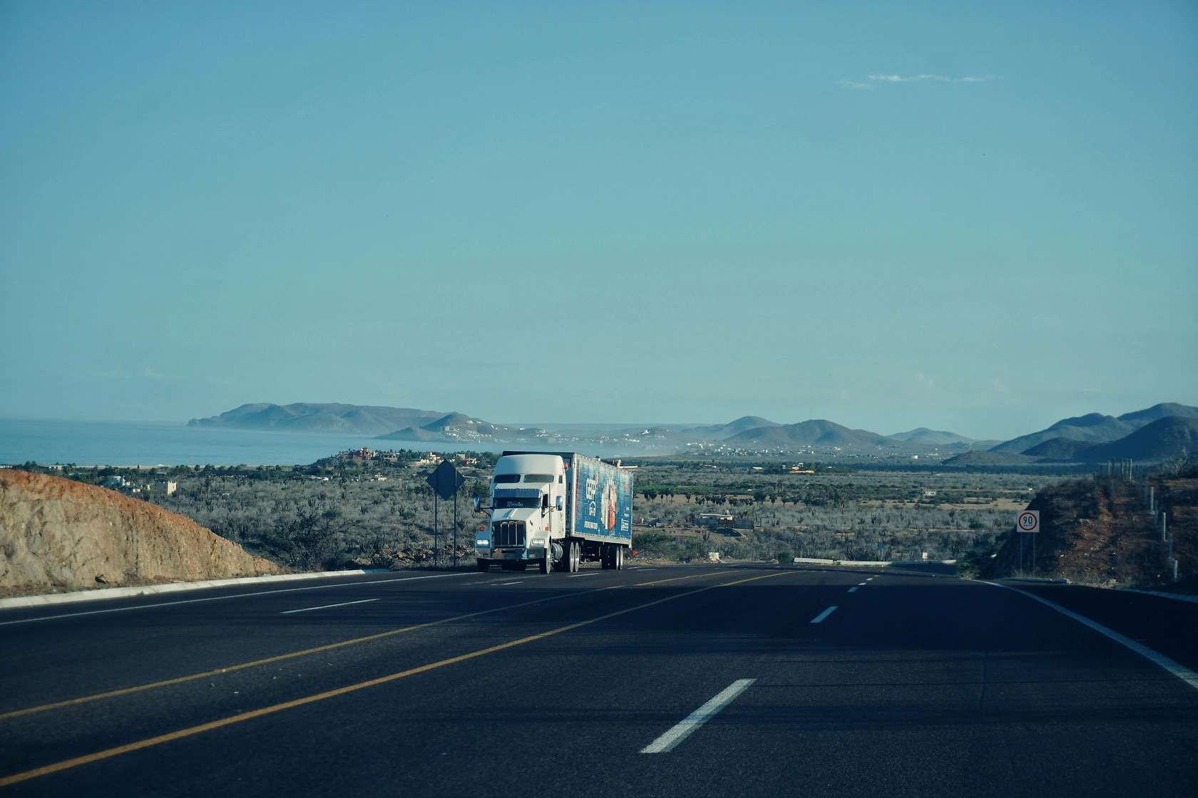Truckload Recovery Shows Positive Signs in Early 2026, Awaits Demand Surge
