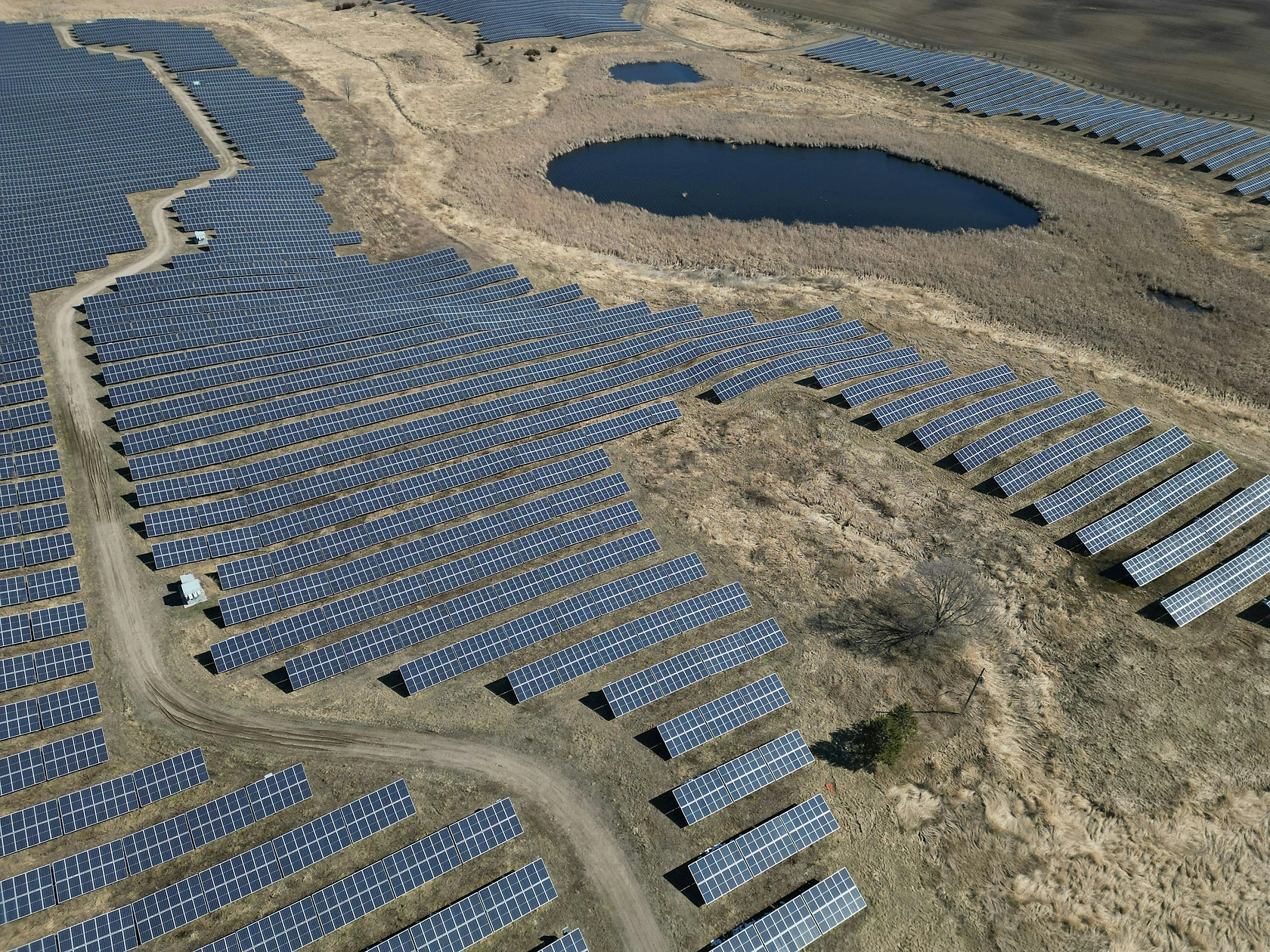Hungary Adds 1.1 GW of Solar in 2025, Faces Grid-Scale Pipeline Concerns