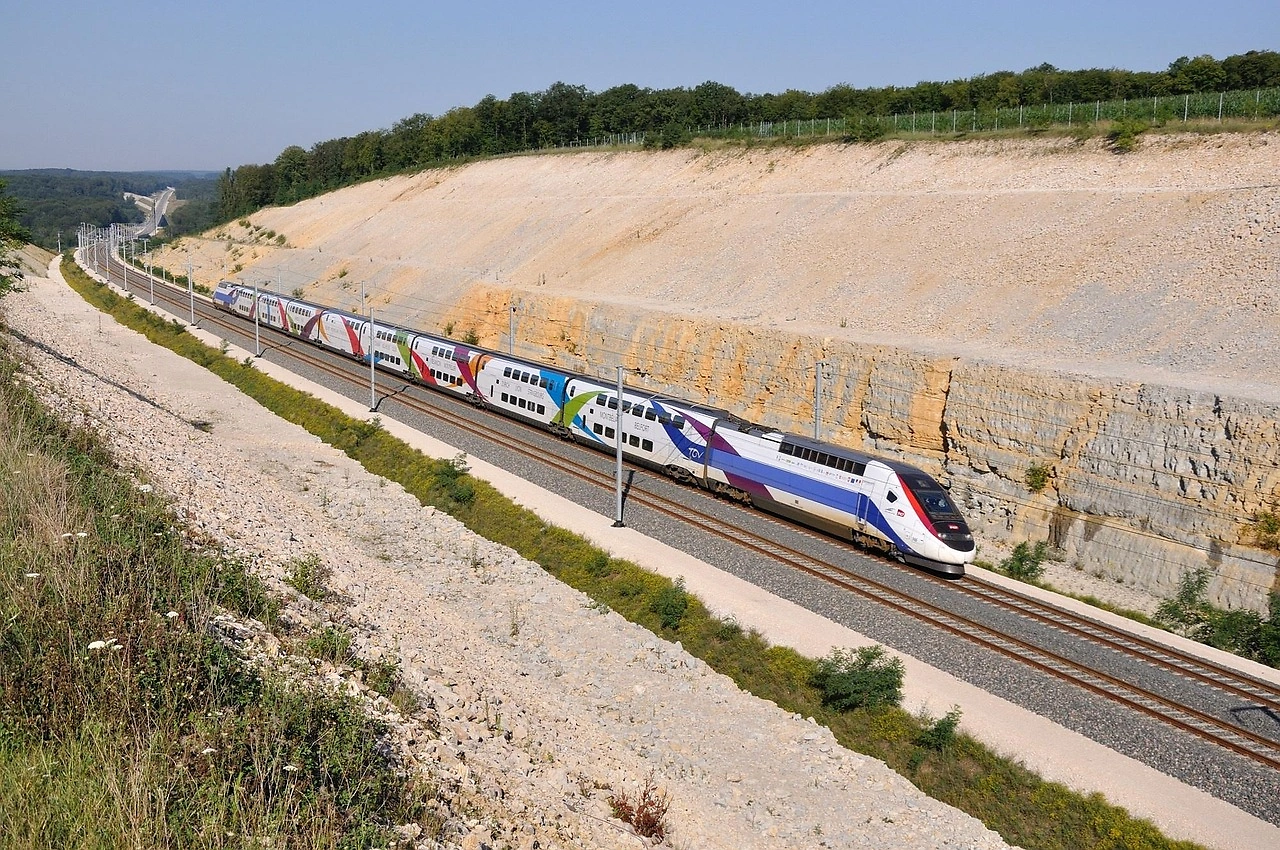 PKP Intercity Tender for 320 km/h High-Speed Trains Launched, First Delivery by 2032