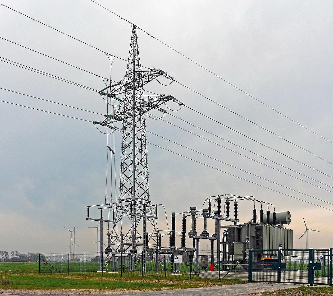 Hitachi Energy UK and Omexom Partner to Accelerate UK Grid Connections