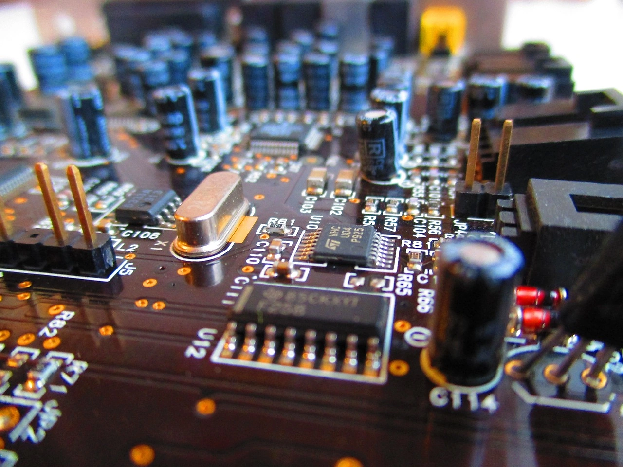 India Approves $626 Million for Electronics Manufacturing Projects