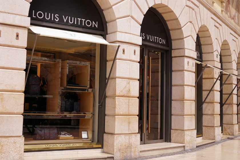Luxury Giants Face Continued Sales Decline Amidst U.S. Tariff Threats