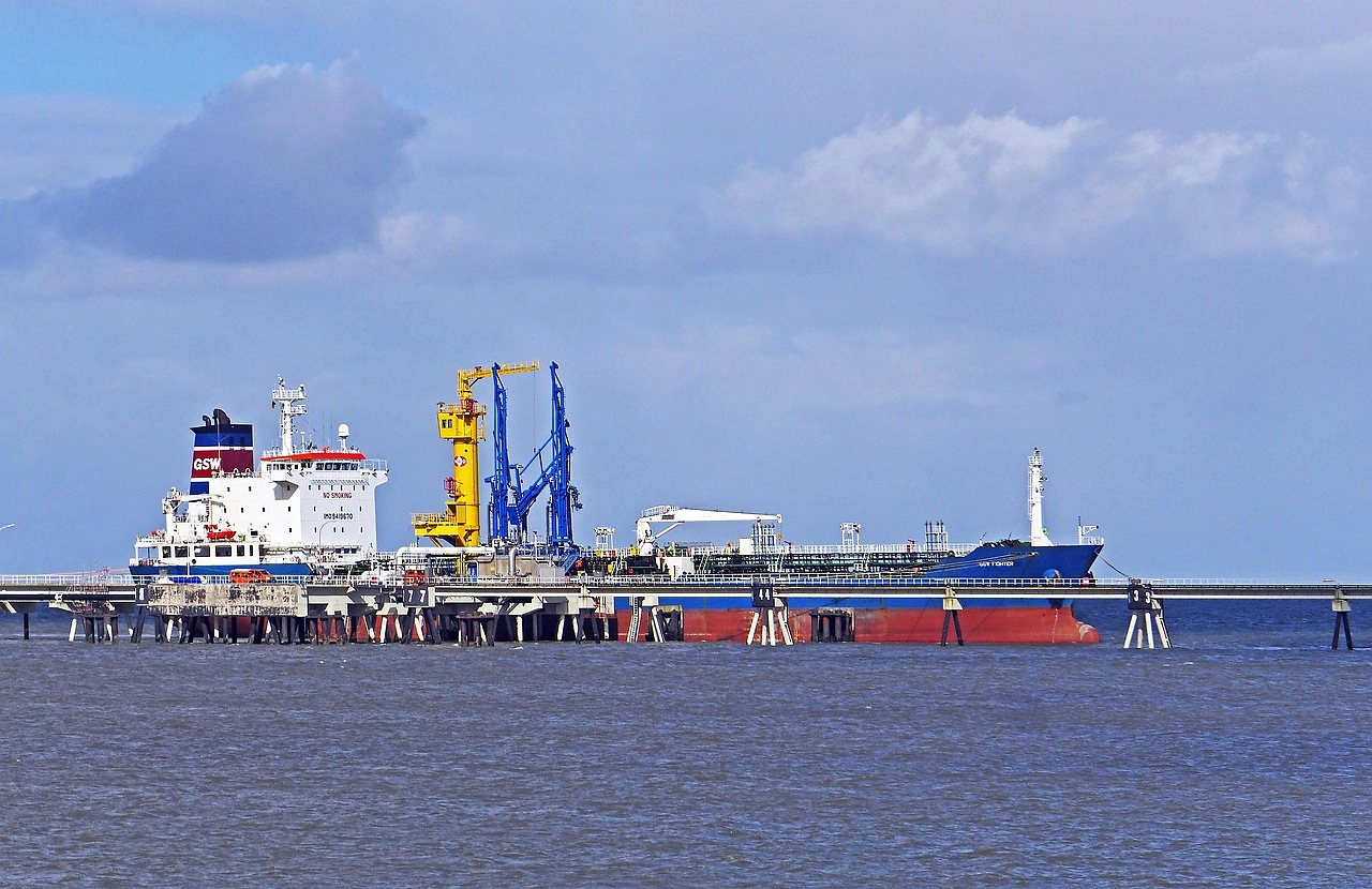 UK Business Chiefs Urge Government to Abolish North Sea Windfall Tax