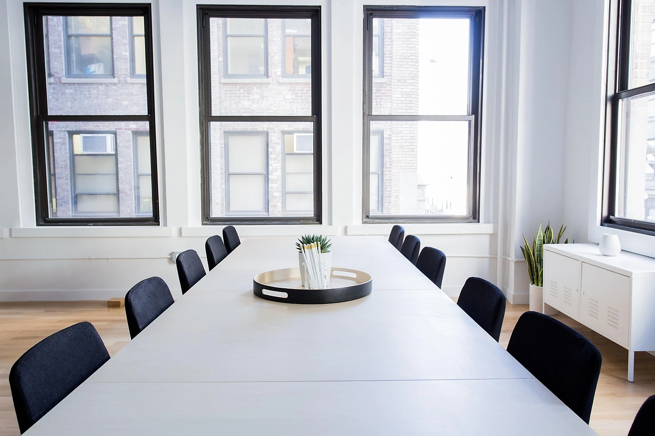 MillerKnoll Stock Underperforms Amid Slowing Demand and Profitability Concerns