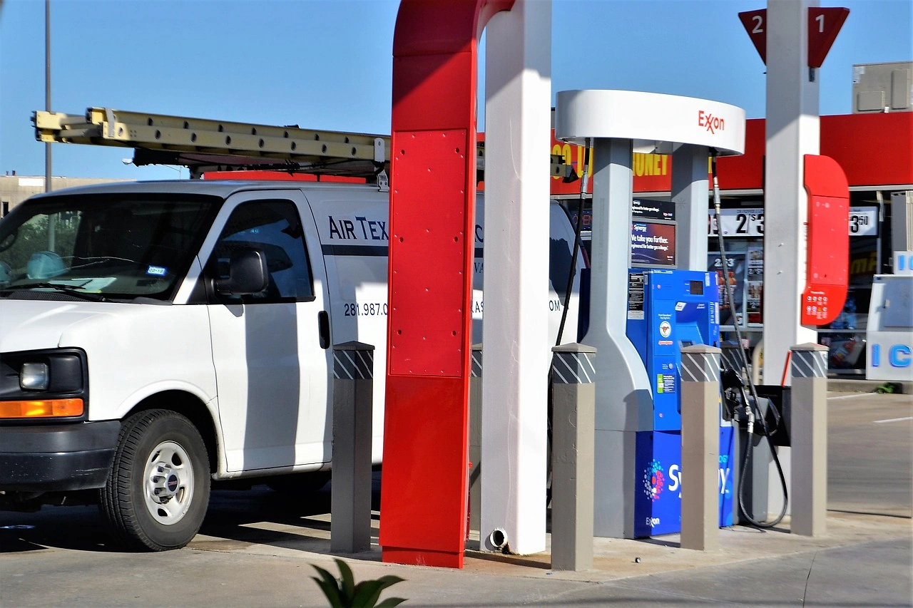 Japan Reverts to Dubai Crude for Gasoline Subsidy Benchmarking from June 4