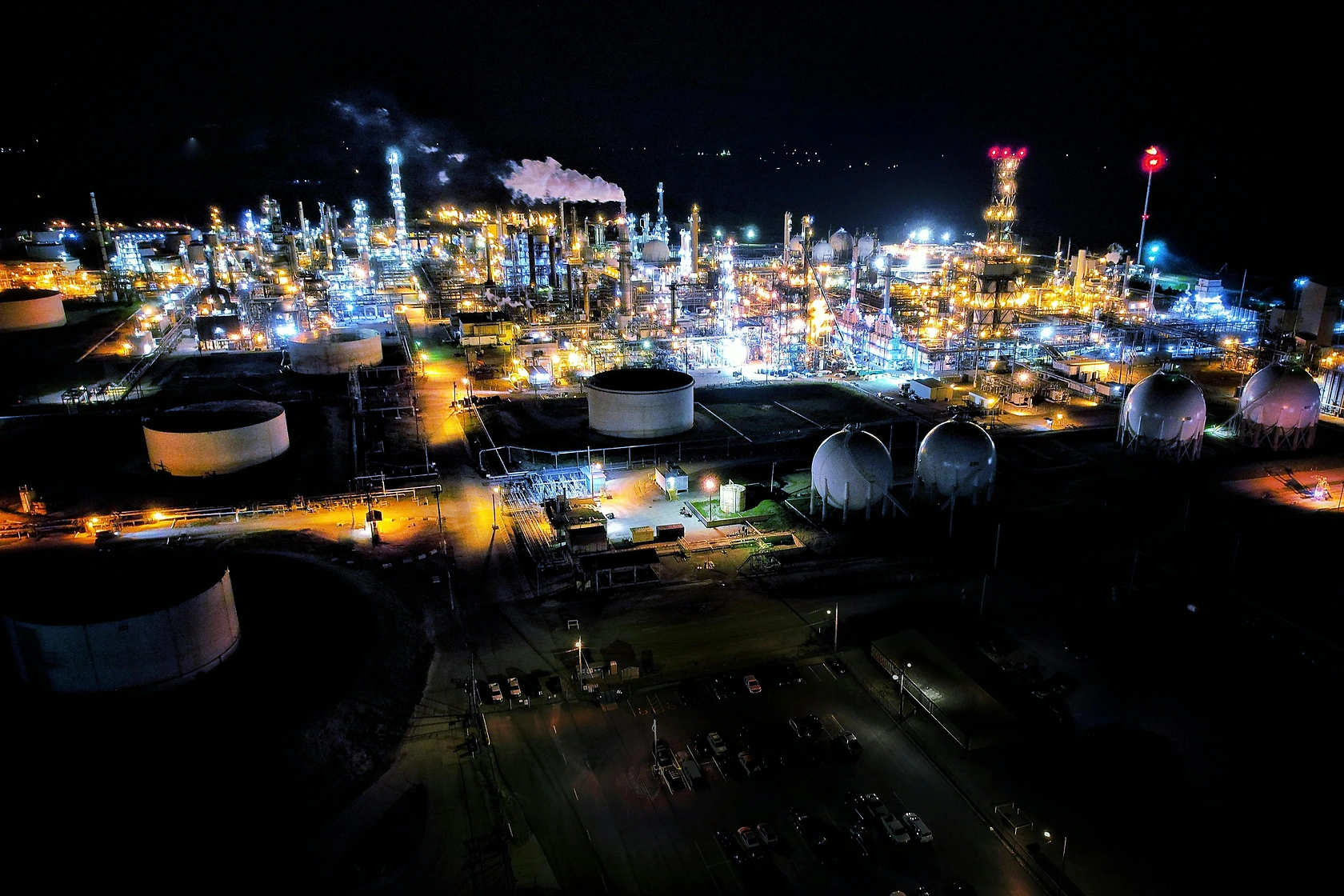 CVR Energy Posts Q4 Loss but Reports Annual Profit for Latest Year