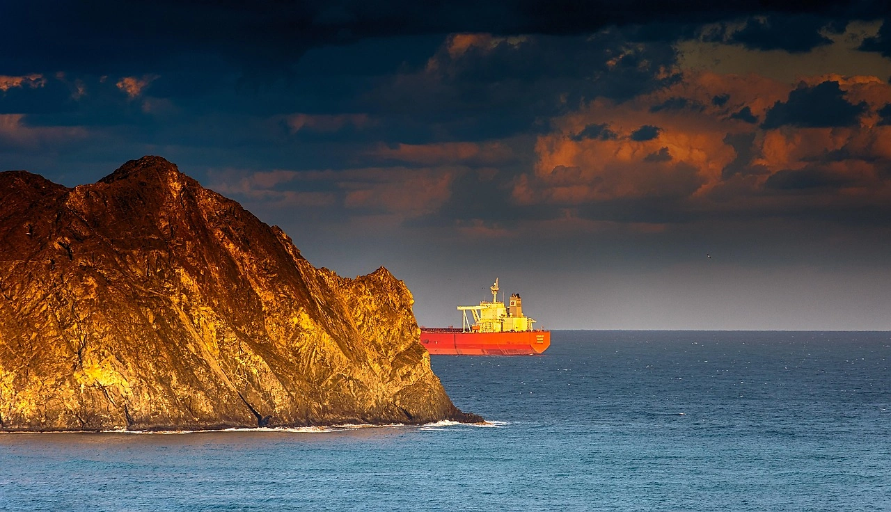 Supertanker Market Tightens in 2025 as Vessels Make Empty Maiden Voyages