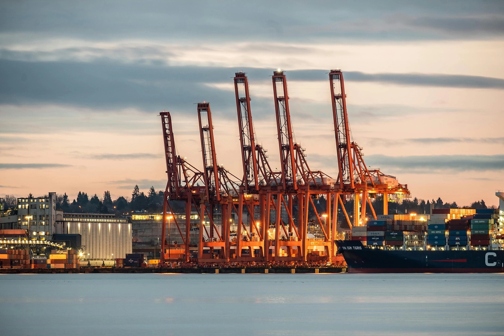 Port of Vancouver Sets 2025 Cargo Record Amid Canada's Trade Diversification