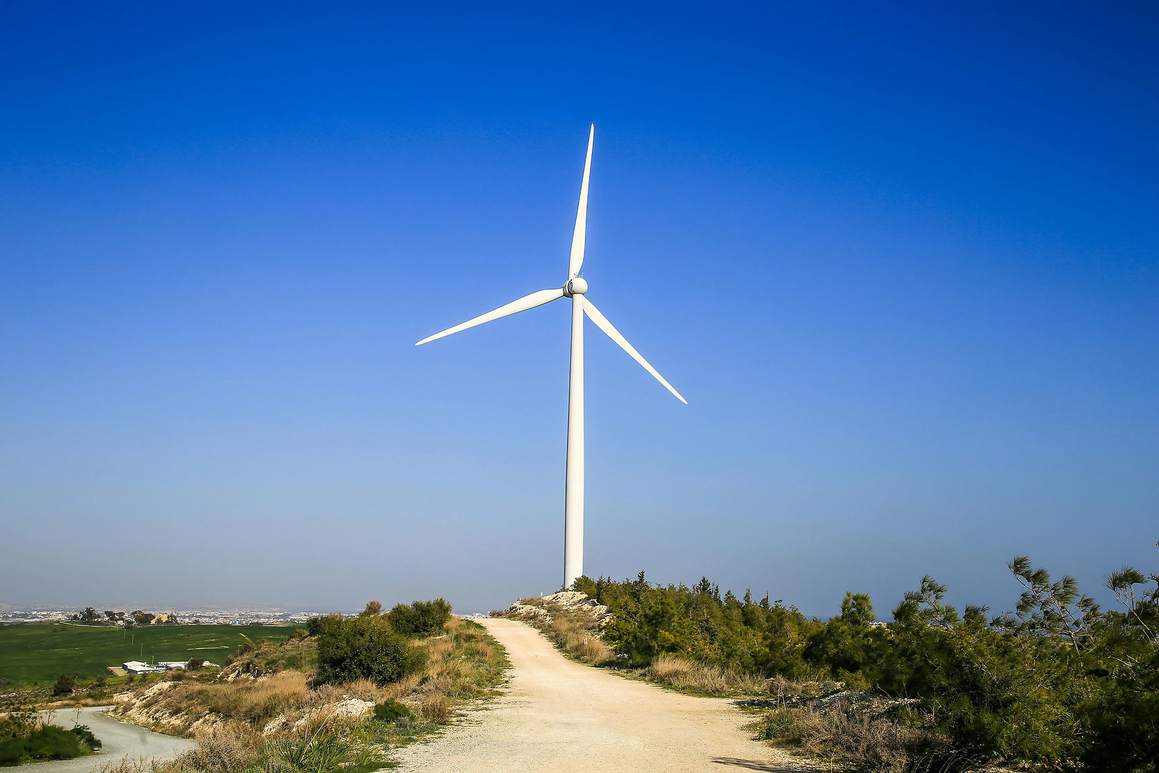 AI Data Centers Shift to Novel Power Generation Amid Grid Pressure