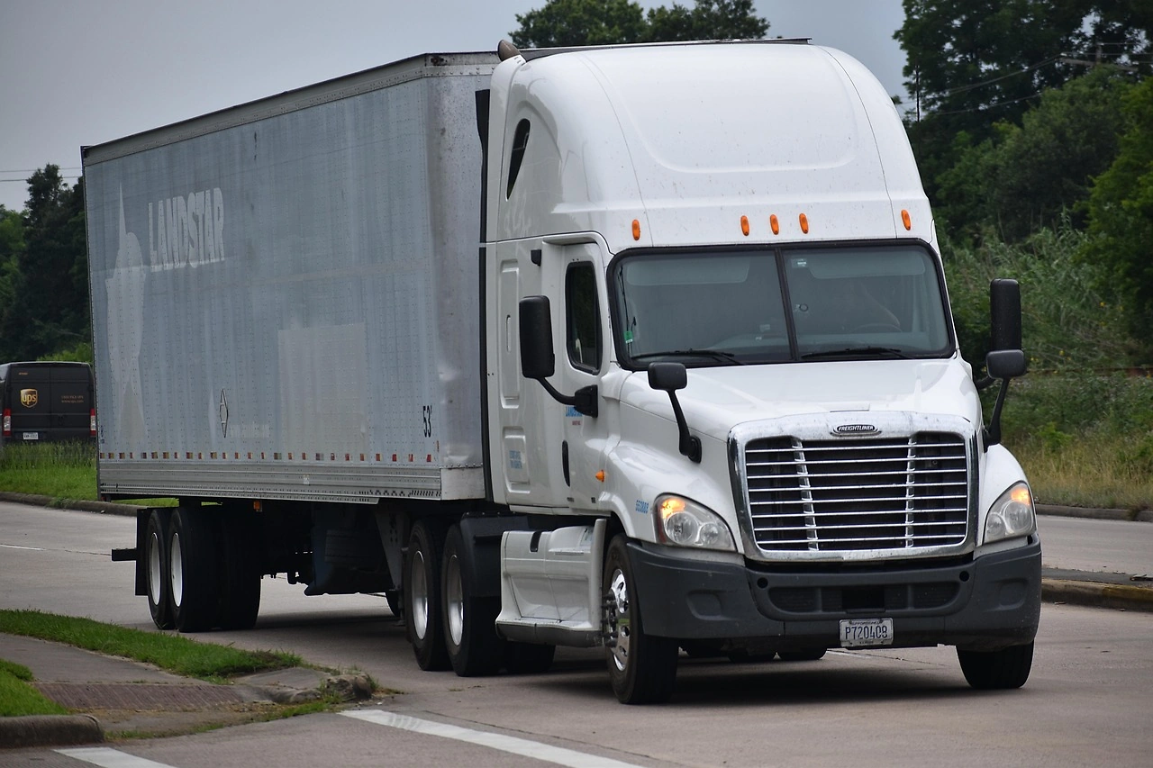 Commercial Truck Maintenance Costs Fell in Late 2025