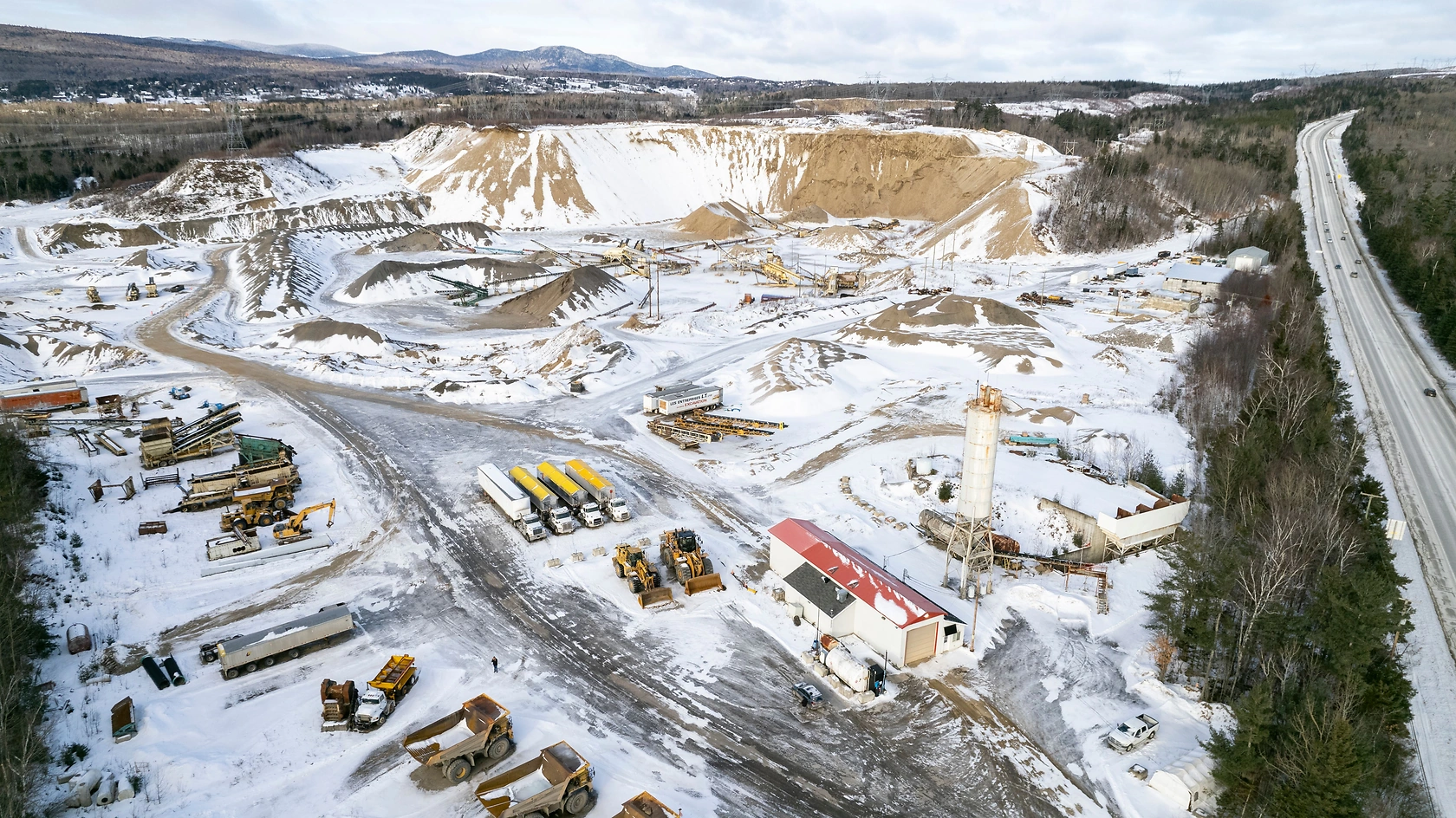 Quebec Innovative Materials Corp. Welcomes Bill 17 Establishing Clean Natural Hydrogen Regulatory Framework in Quebec