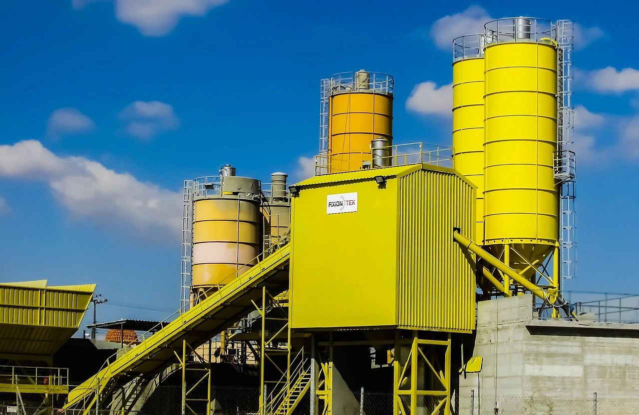 Morocco's Cement Demand and LafargeHolcim Maroc Sales Rise 12% in Q3 2025