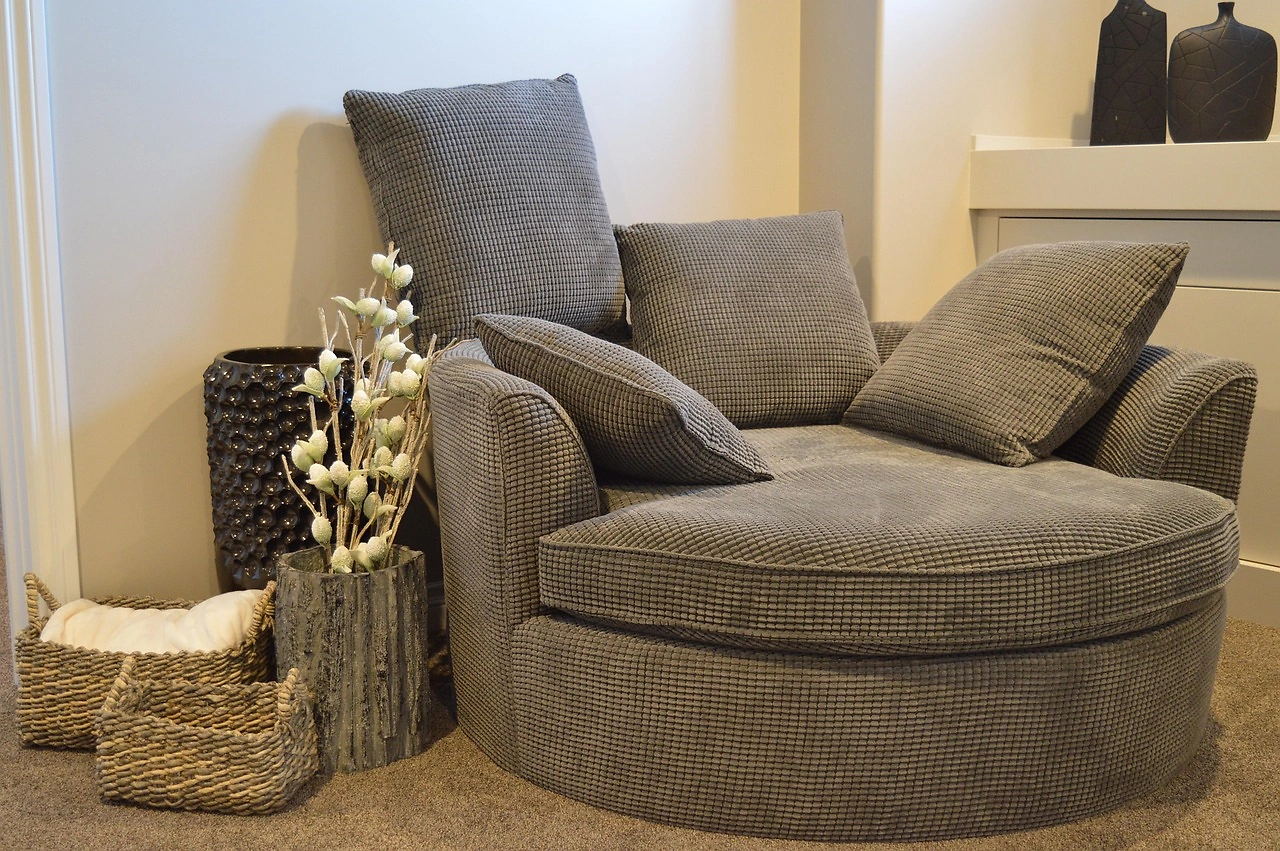 Home Furnishings Stocks Report Mixed Q2 2025 Results, La-Z-Boy Shares Drop