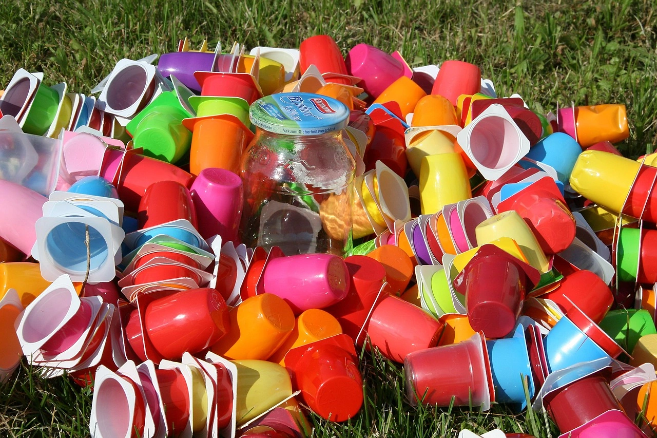 Mondelez Achieves 5% Recycled Plastic Goal, Cuts Virgin Plastic Use in Europe