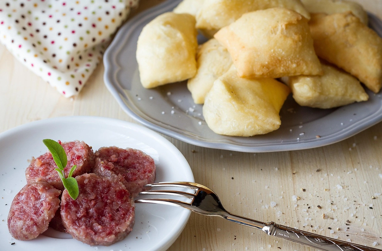 Salami Chips: Italian Cured Meat Snack Launched at TUTTOFOOD Milan 2025