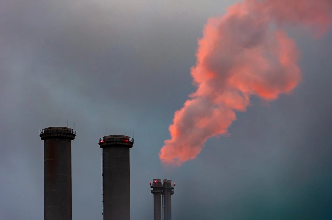 Saudi Arabia and Yemen Sign $150 Million Petroleum Derivatives Deal for Power Plants