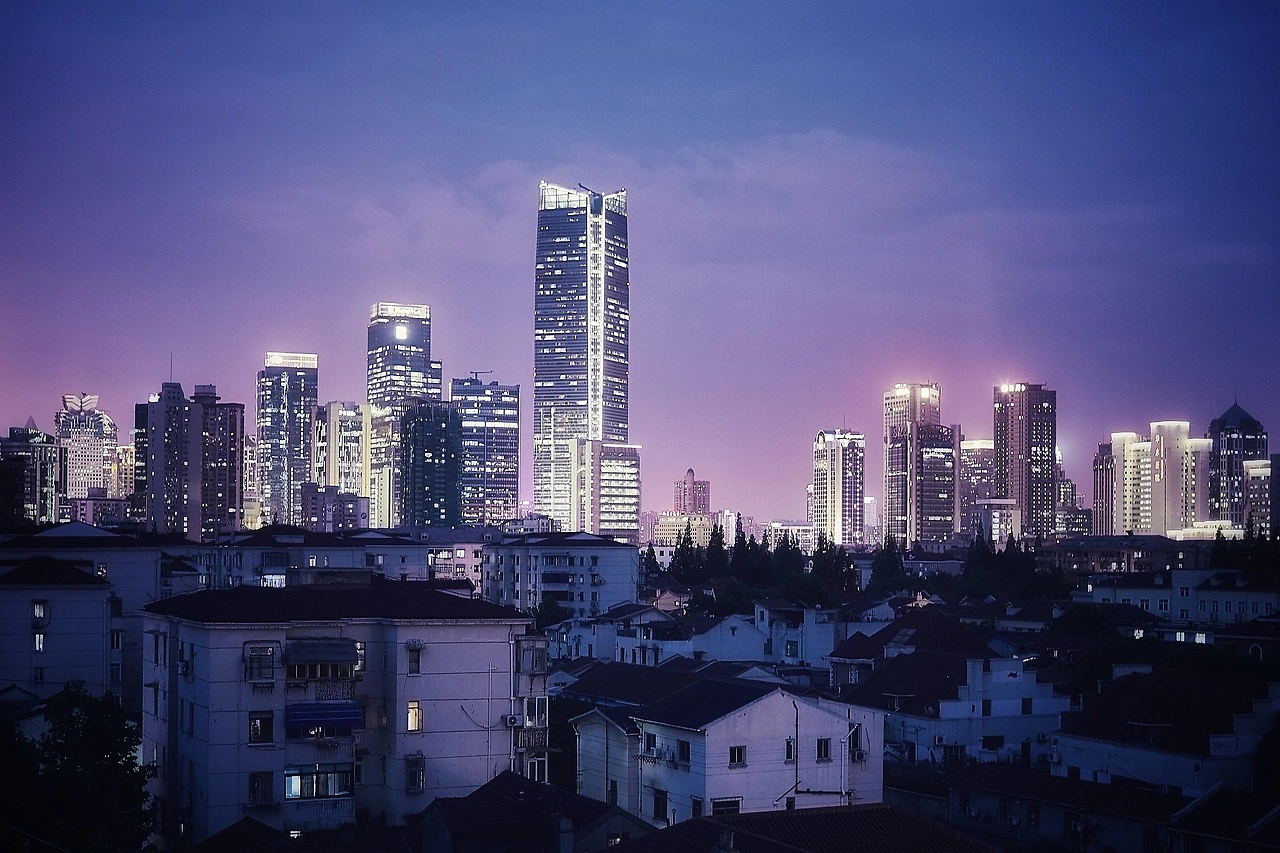 L'Oréal and Lululemon Lead Foreign Investment Pledges at Shanghai Expo