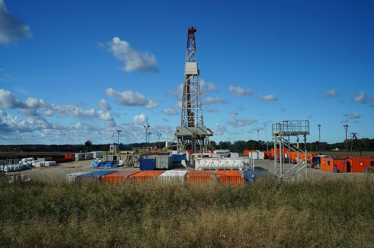 Helmerich & Payne Inc. Exceeds Expectations in Fiscal Q3
