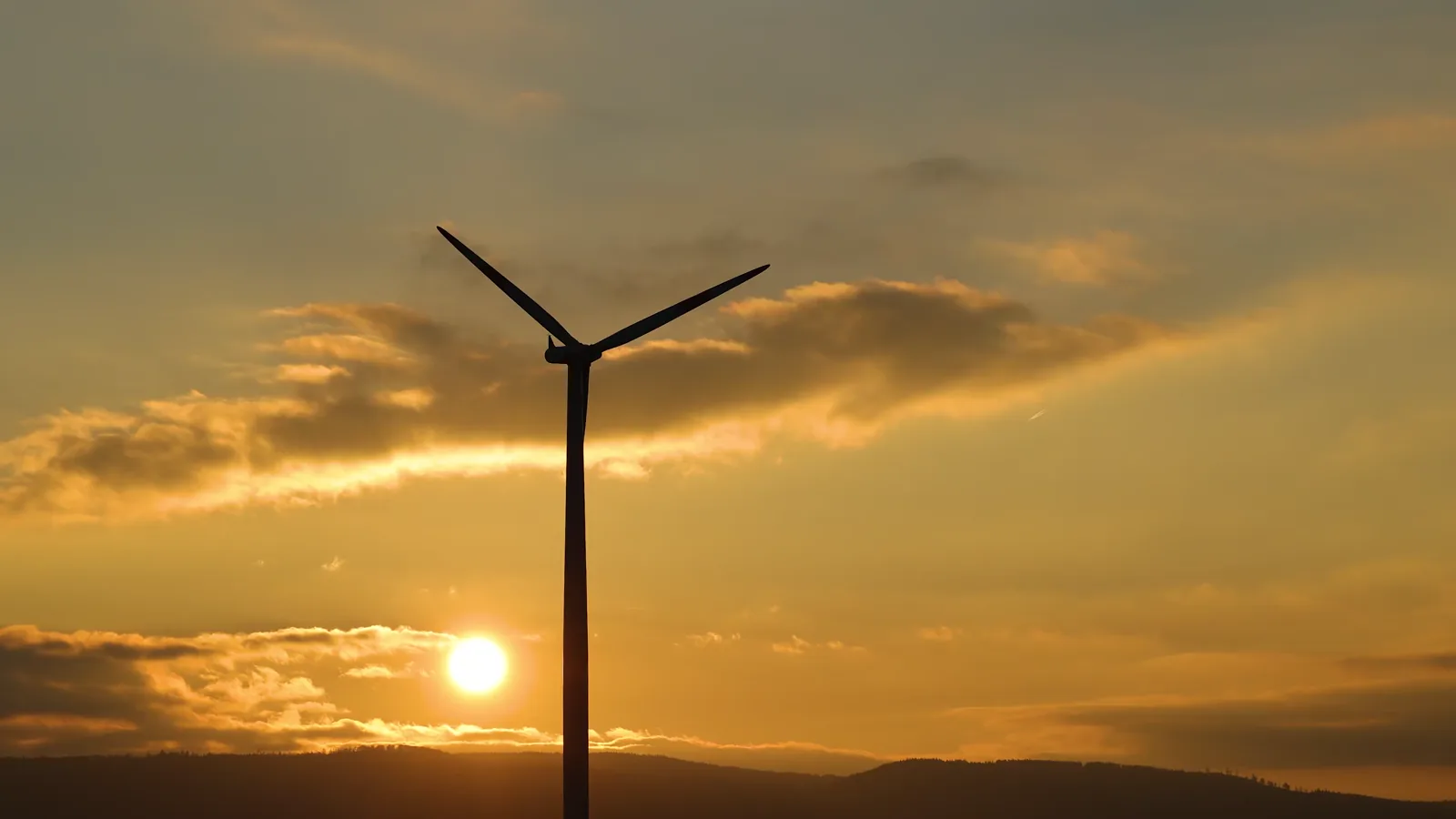 Lamprell and RTE International Form Offshore Wind Transmission Partnership